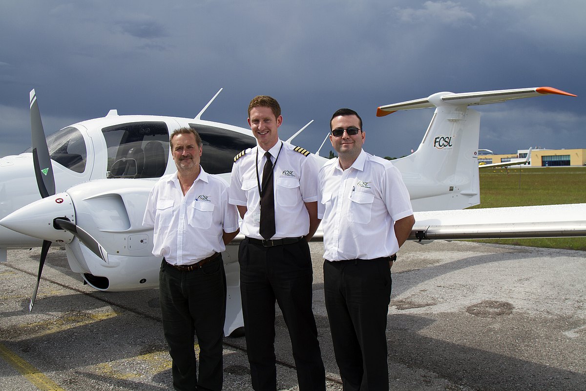 Flight Calibration Services Ltd takes delivery of one DA62 - Diamond ...