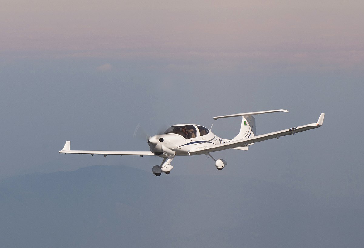 First Diamond Aircraft plane delivered to Algeria - Diamond Aircraft ...