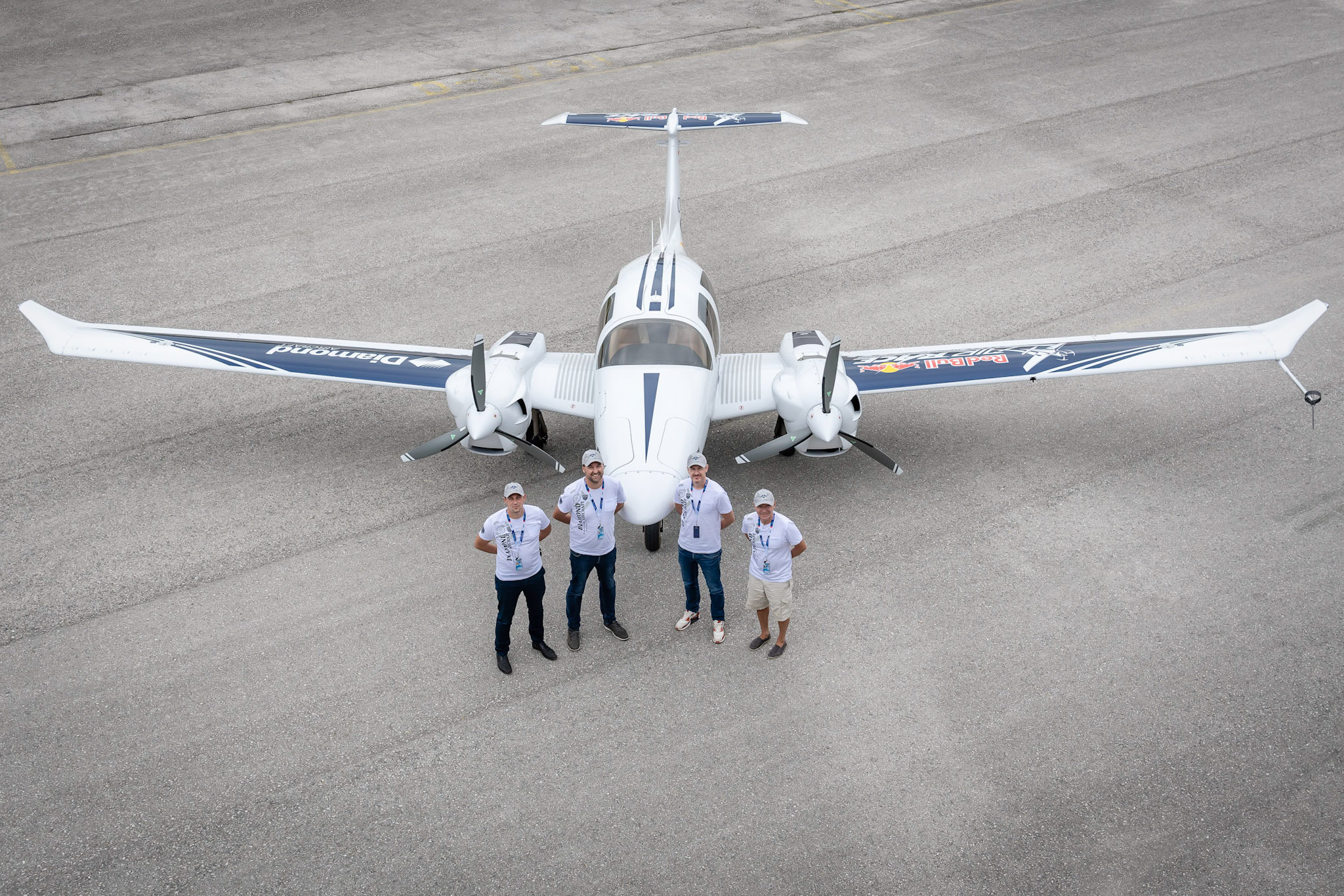 Diamond Aircraft sparkles at Red Bull Air Race - Diamond Aircraft ...