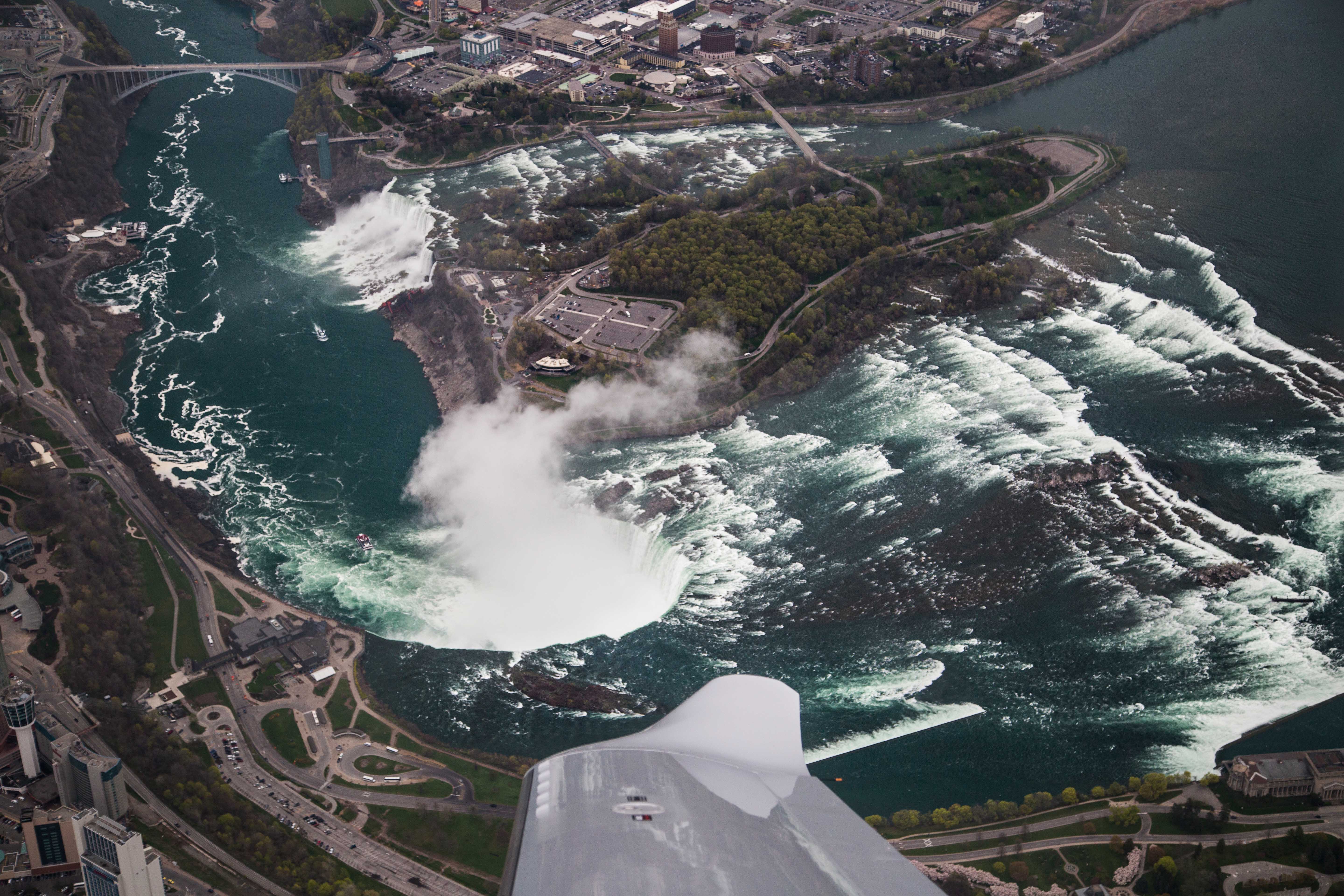 Top-5 reasons to fly small aircraft - Diamond Aircraft Industries