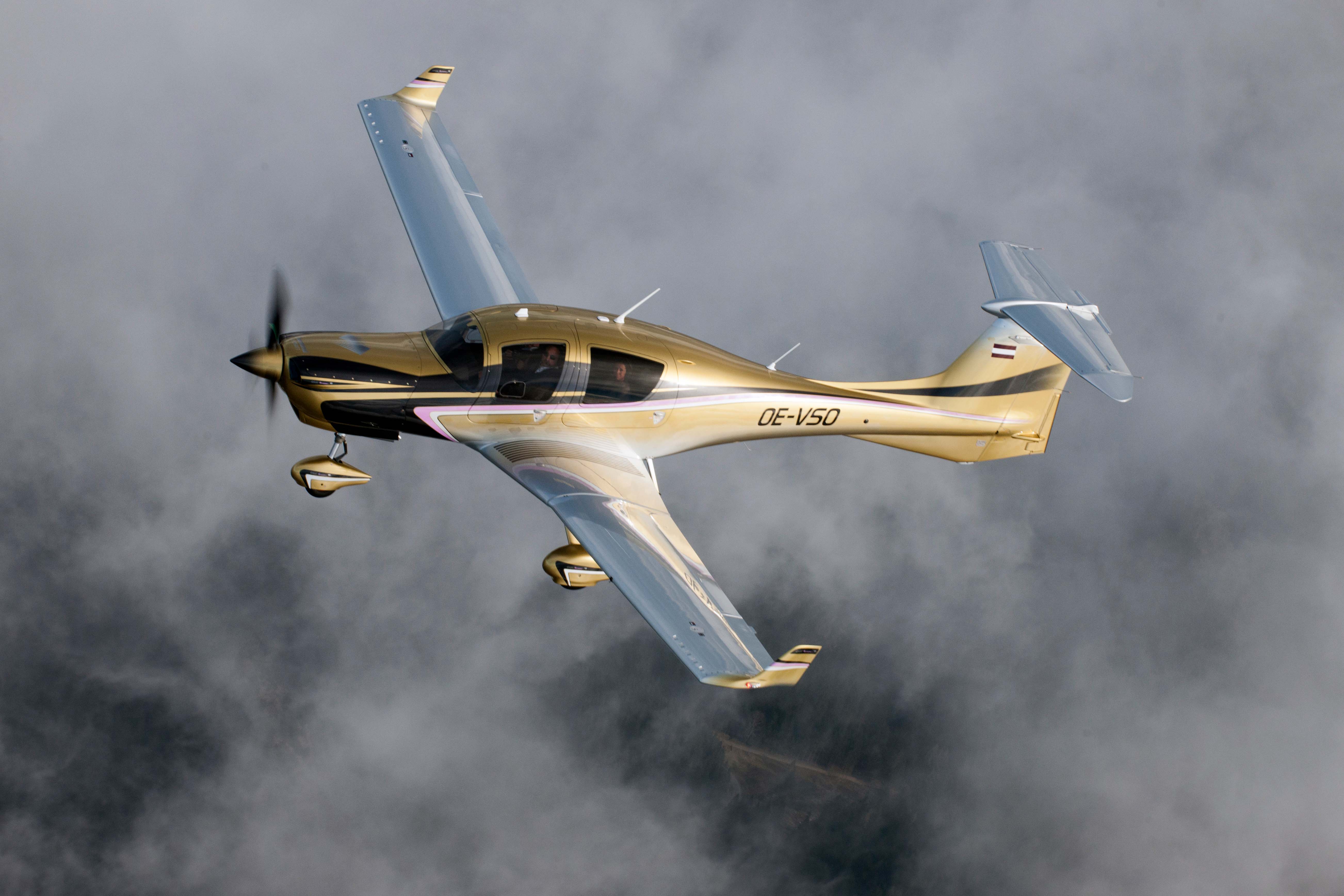 The Story of the DA50 RG - Diamond Aircraft Industries