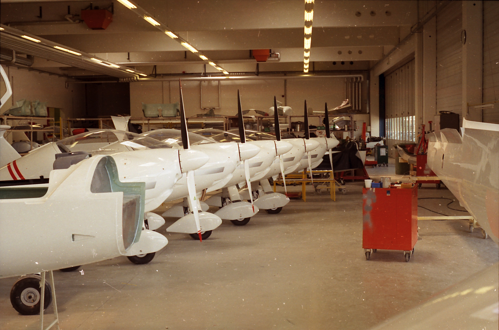 Diamond Faces: A third of a century and still going - Diamond Aircraft ...