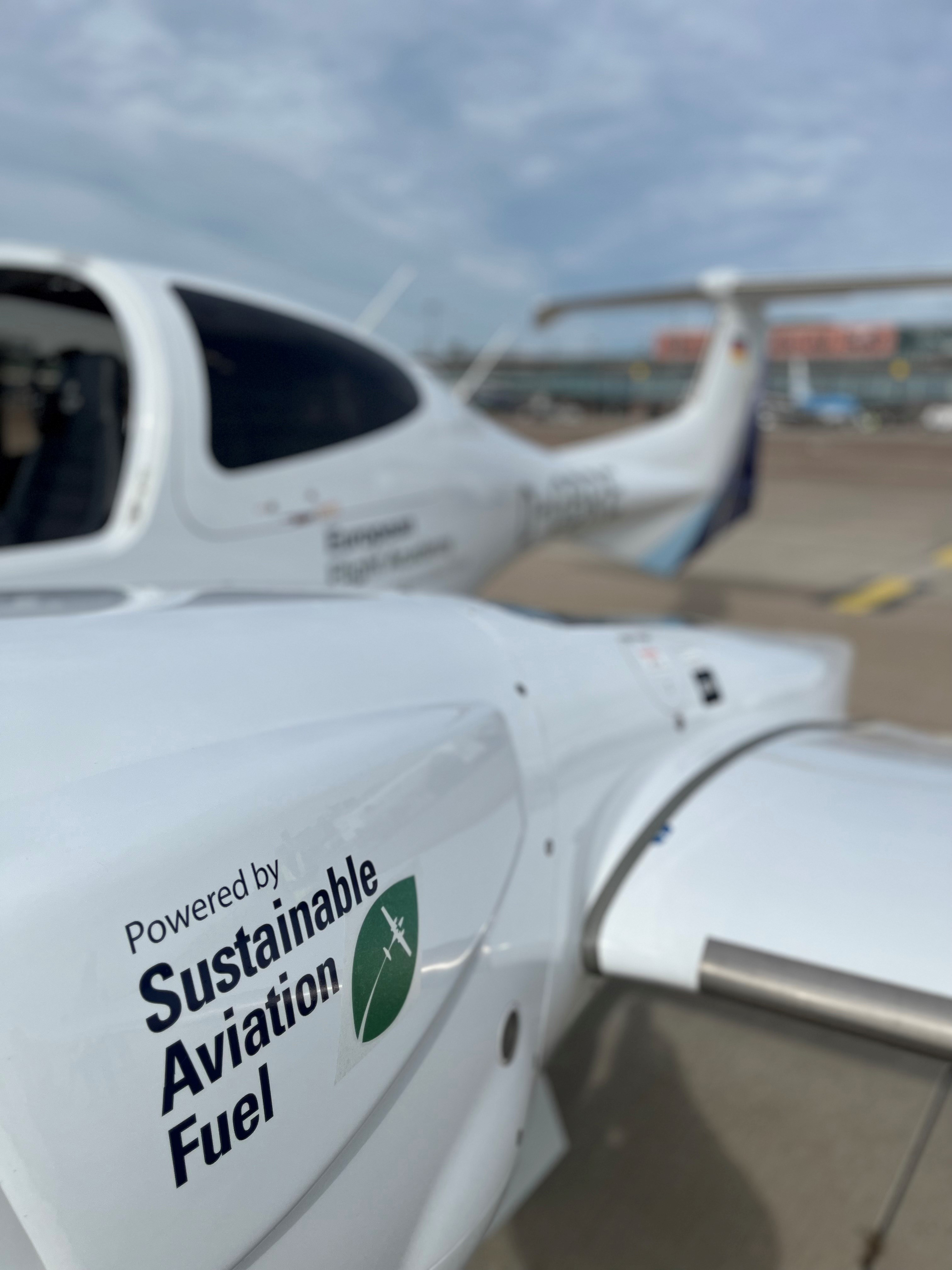 Diamond DA42-VI flying with Sustainable Aviation Fuel for the first ...