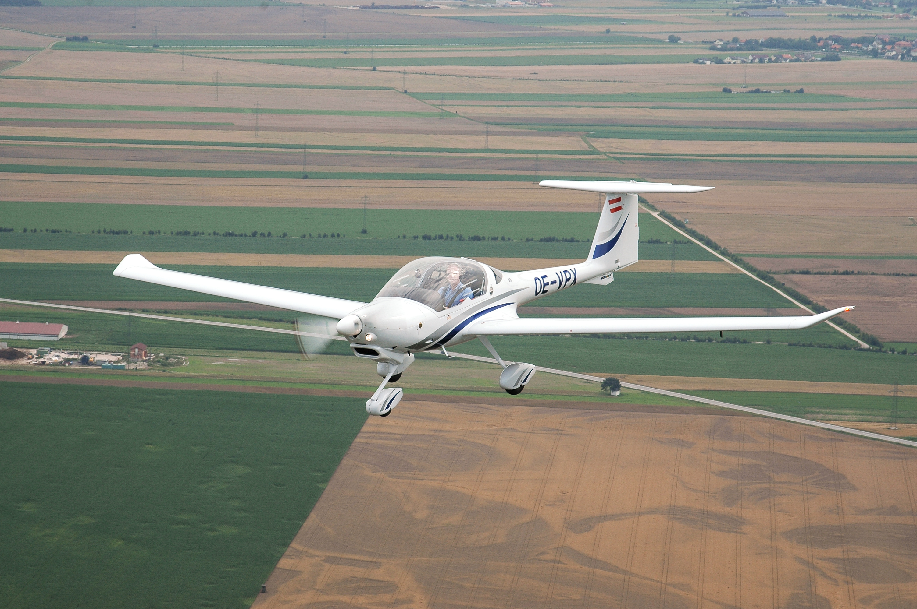 History - Diamond Aircraft Industries