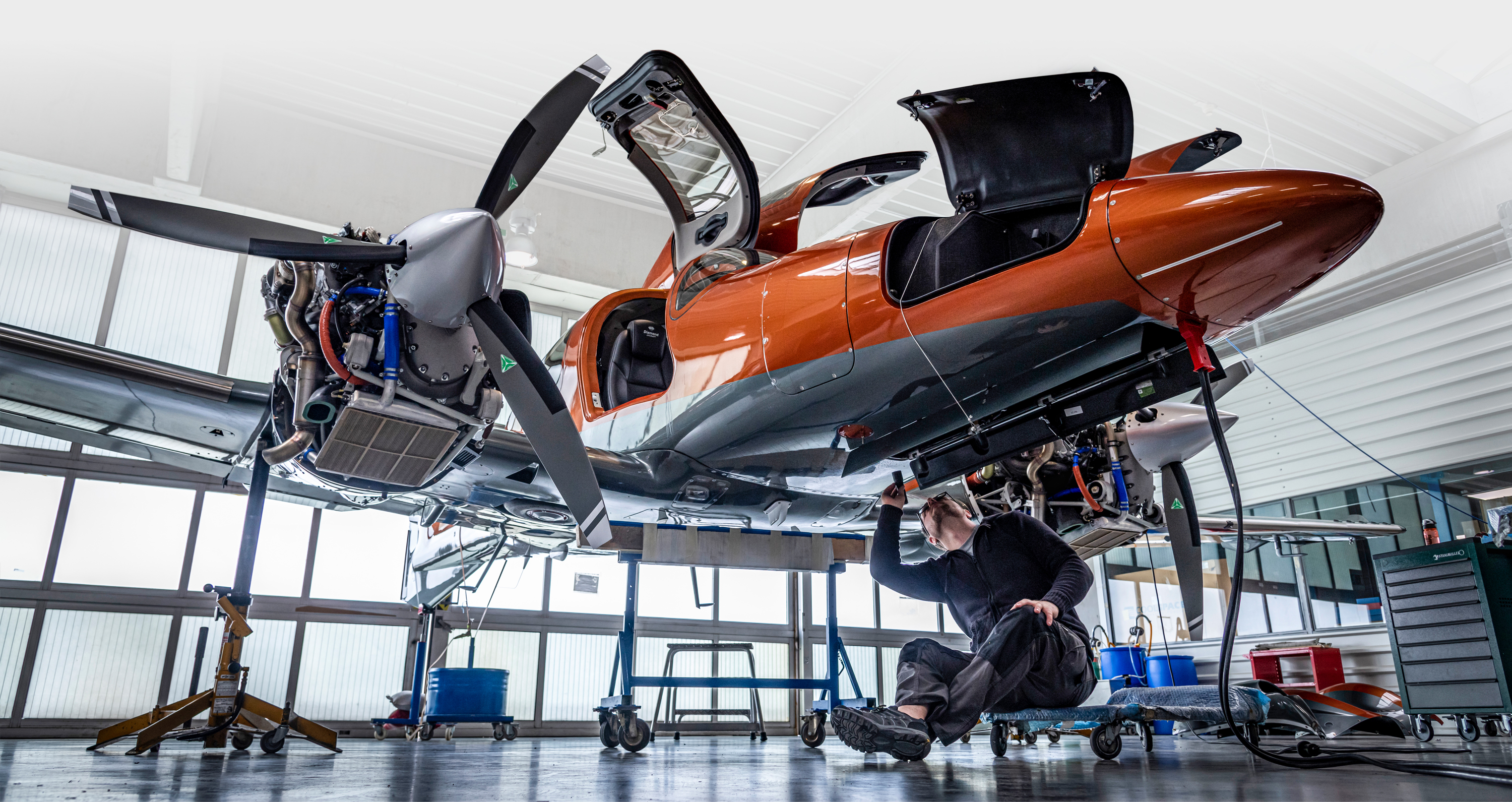 Diamond Aircraft Industries - Diamond Aircraft Industries