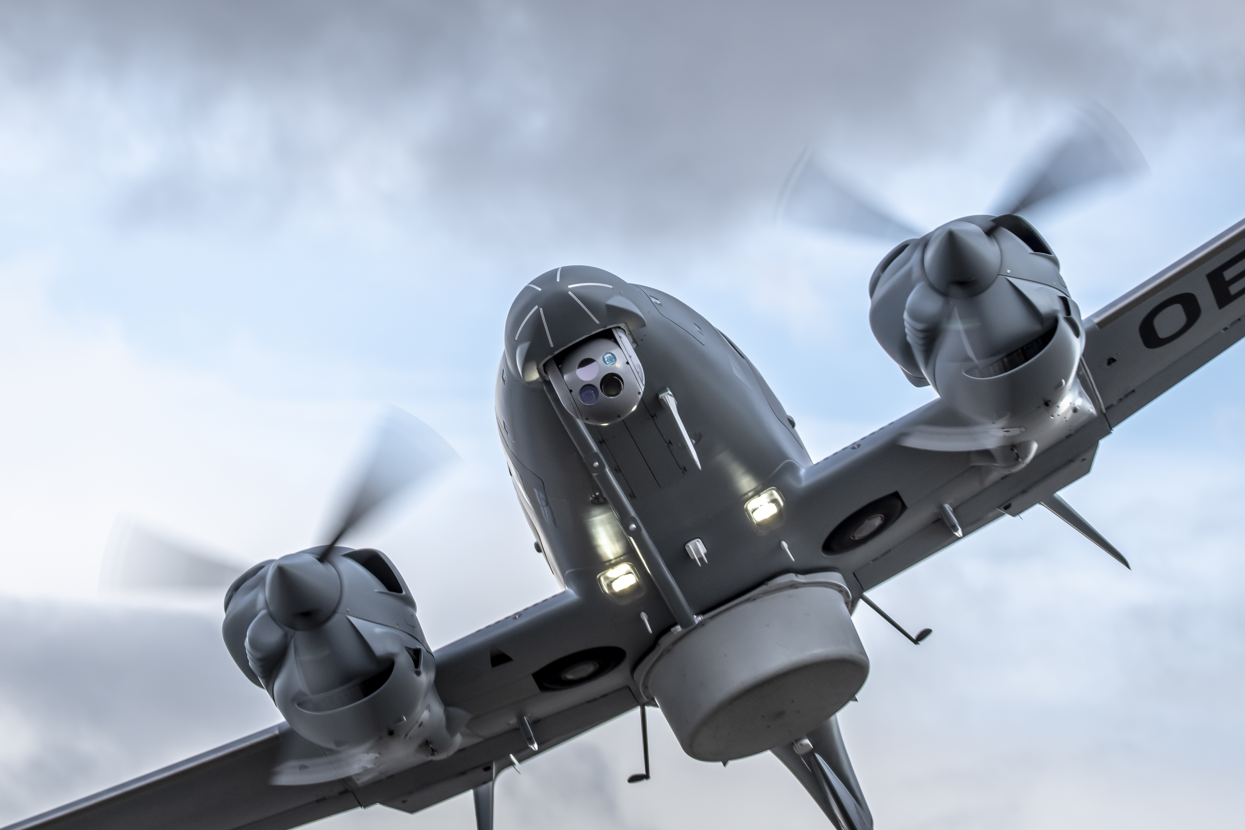 DA62 Special Mission Aircraft’s maiden flight with a COMINT/C-ESM ...