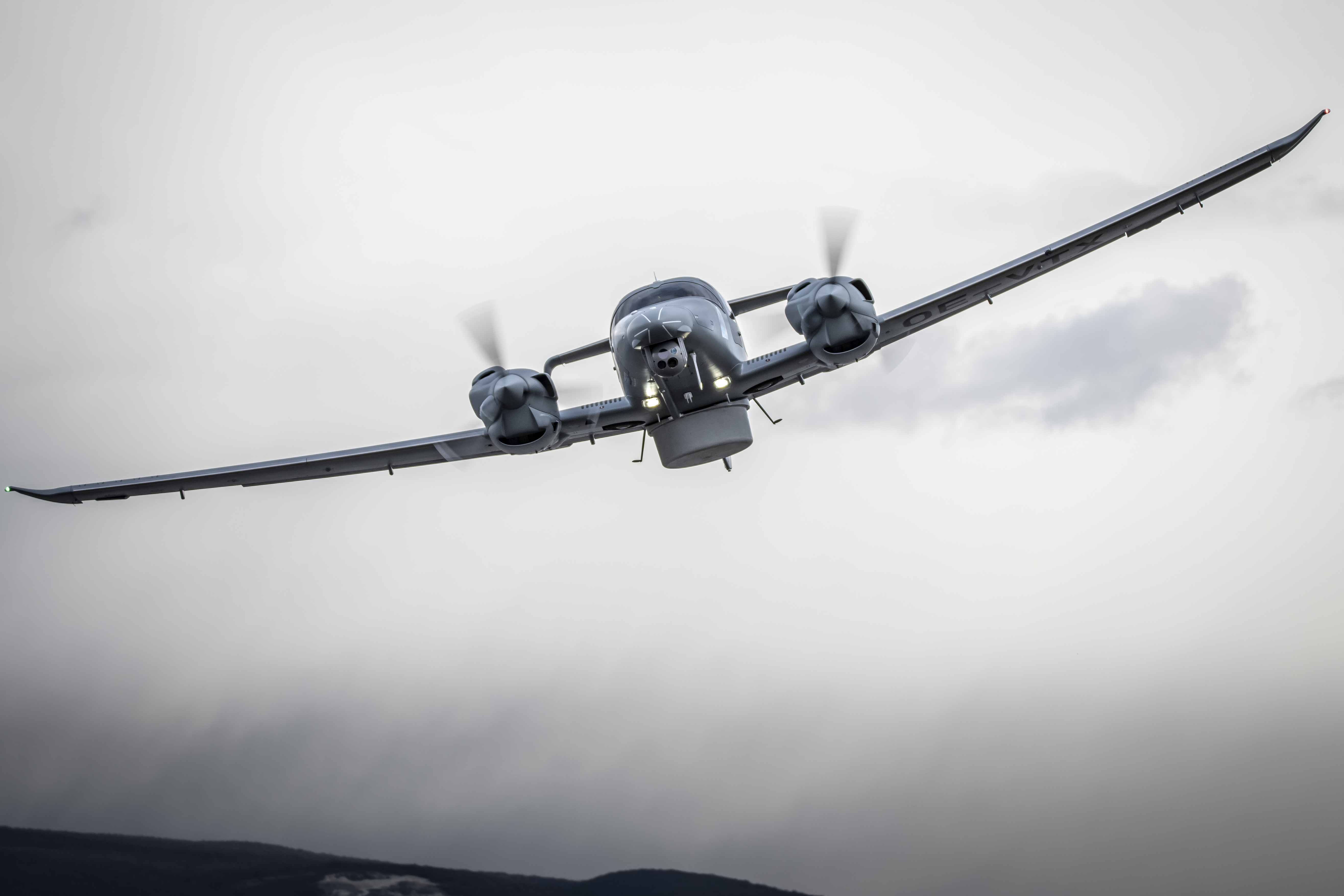 Leonardo and Diamond Aircraft partner to offer maritime surveillance ...