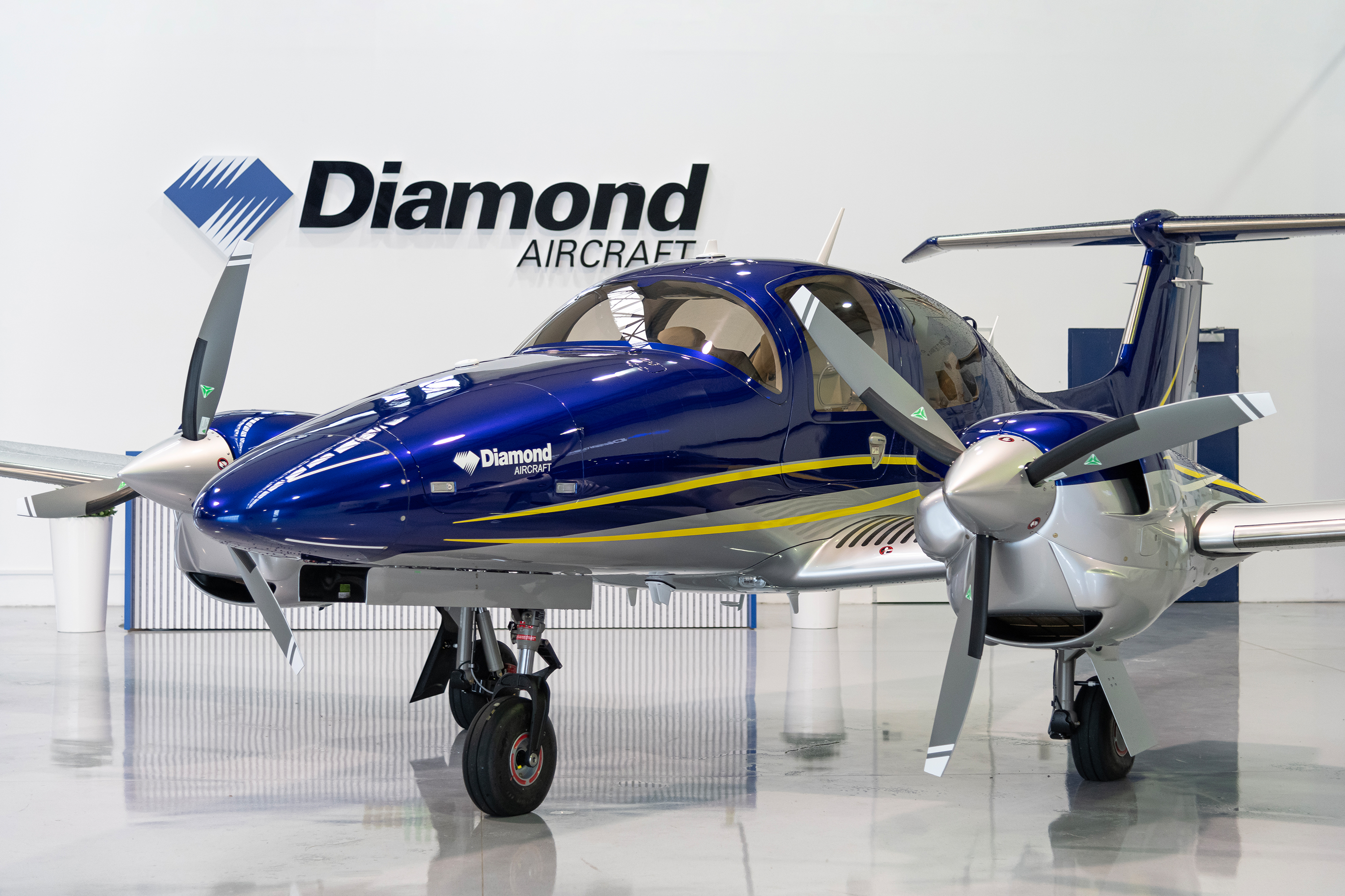Diamond Aircraft Industries - Diamond Aircraft Industries