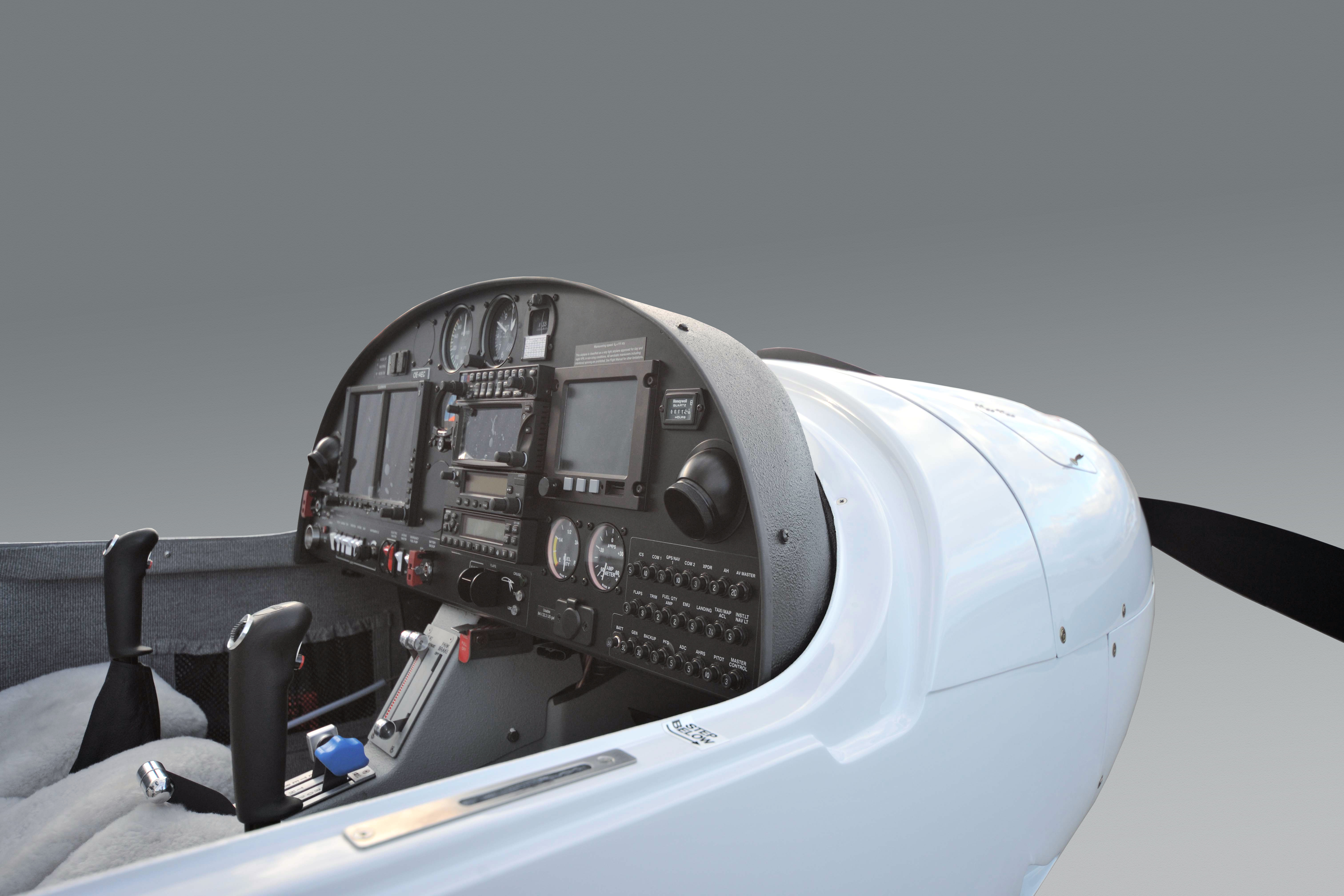 DA20 Series – Space, Speed and Style - Diamond Aircraft Industries