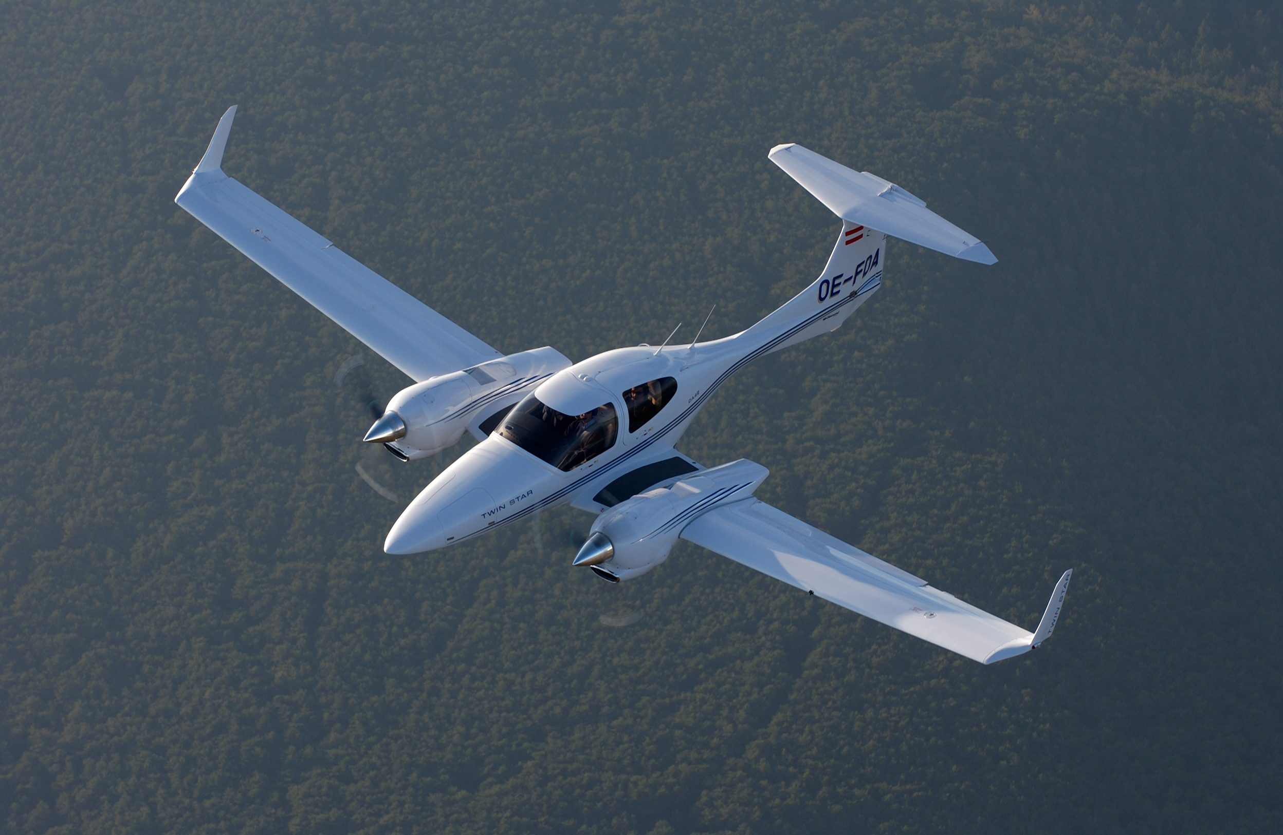 History - Diamond Aircraft Industries