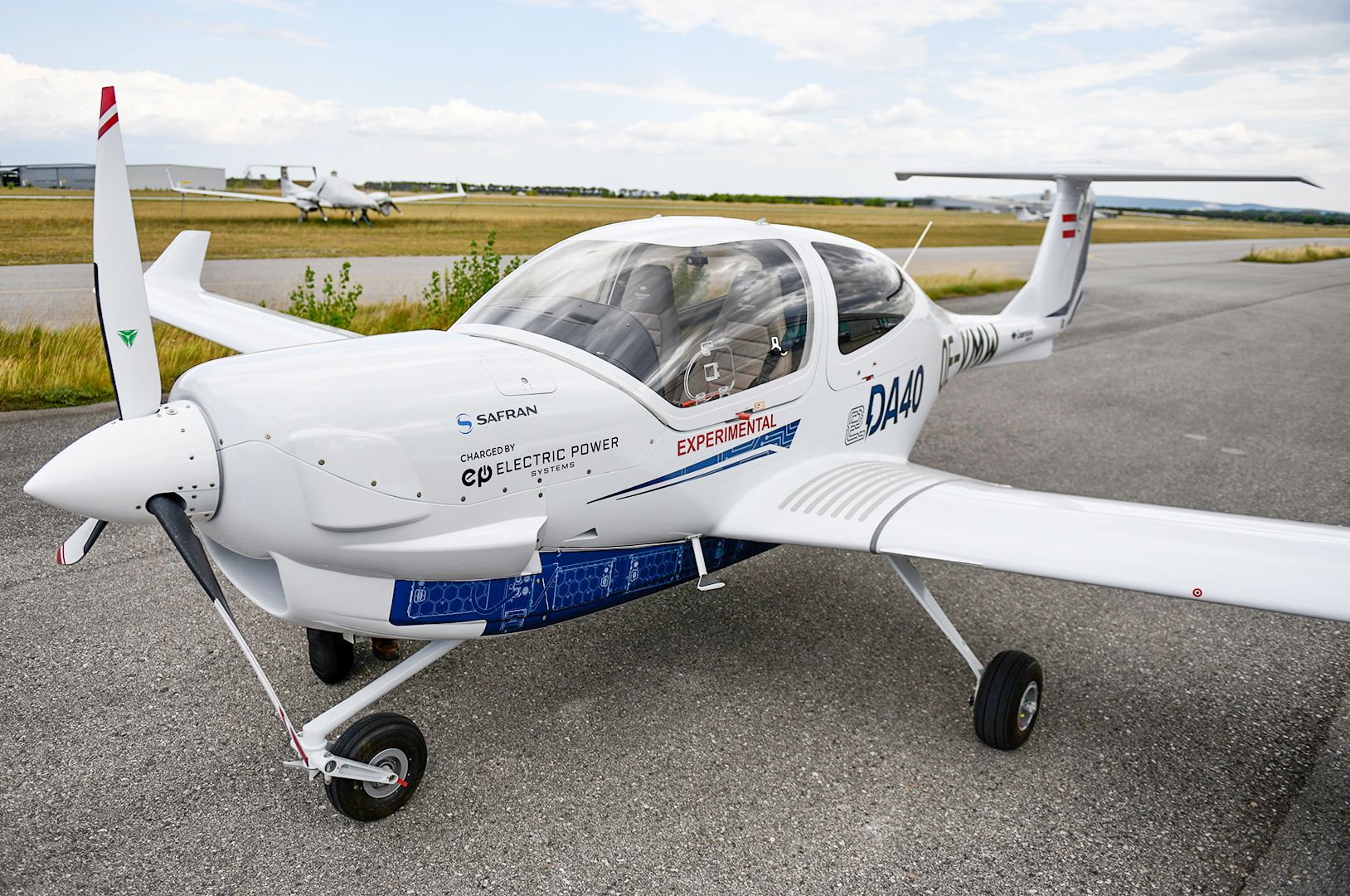 eDA40 - All Electric Aircraft - Diamond Aircraft Industries