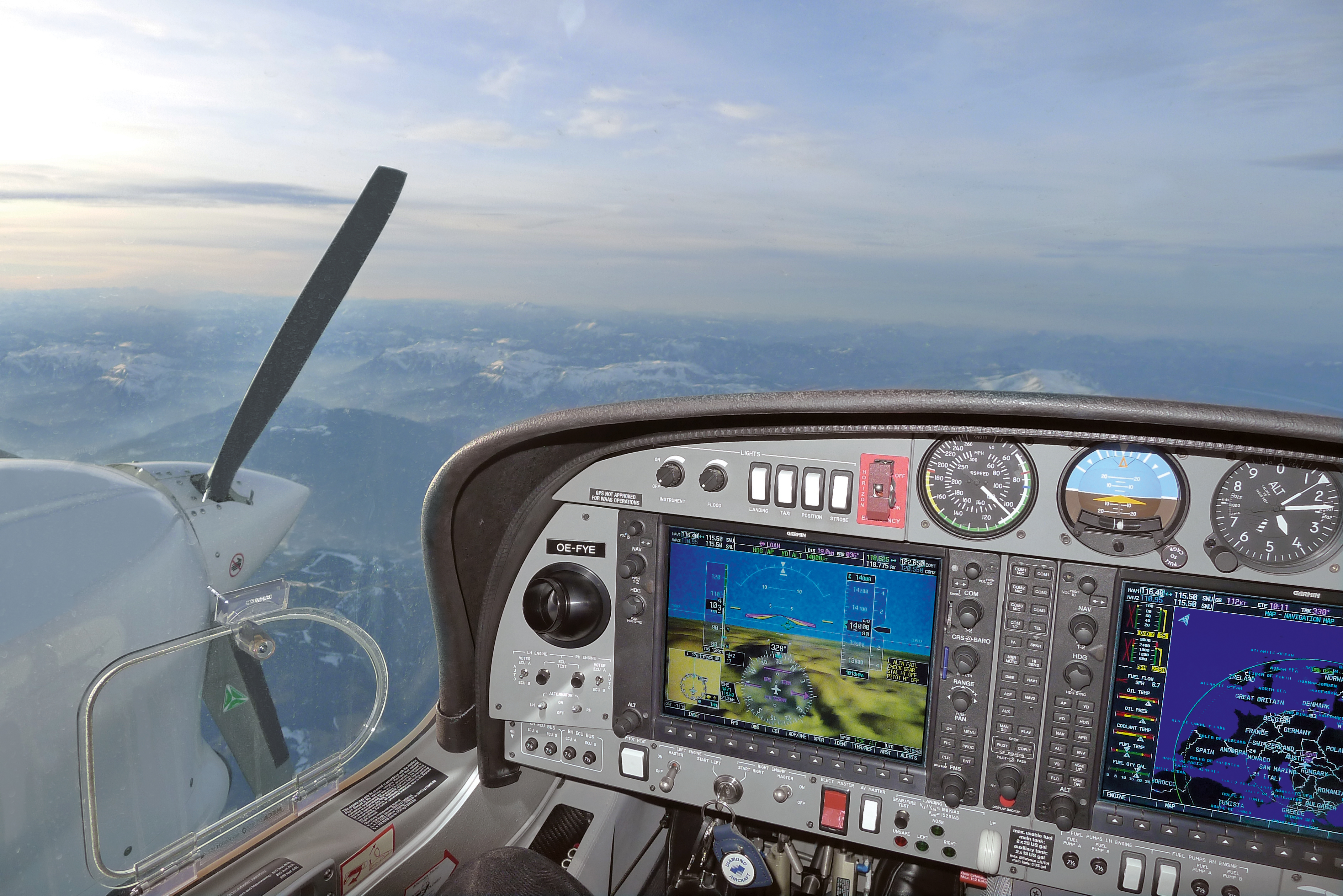 Safety Concept – Commitment to safety - Diamond Aircraft Industries
